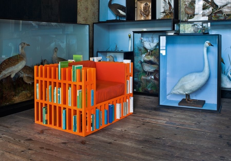 10 Bookshelf Chair Design Ideas for Bookworms (In Pictures)