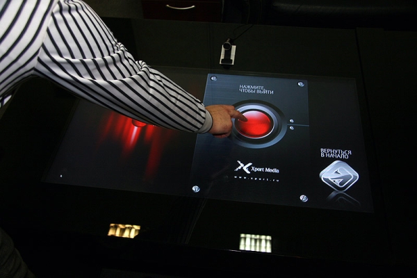Multitouch interactive Coffee table is a class apart with technological ...