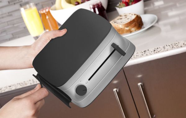 Space saving Crisp toaster features two expandable toasting slots ...
