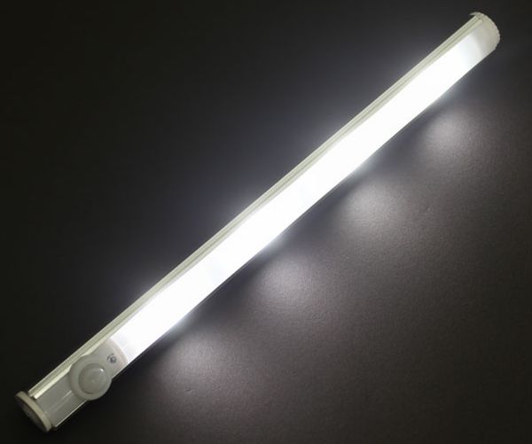 LED light stick lights up automatically when a person is near - Homecrux