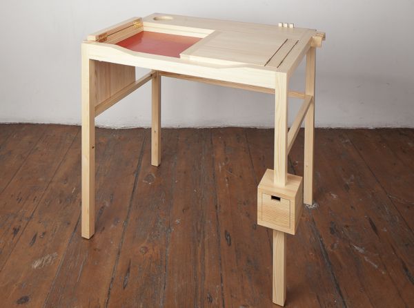 Transforming table encourages lazy students to sleep in class - Homecrux