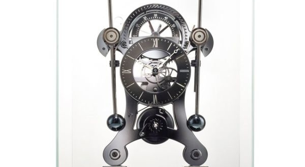 The elegant Grass Hopper Clock will set you back by $18,750 - HomeCrux