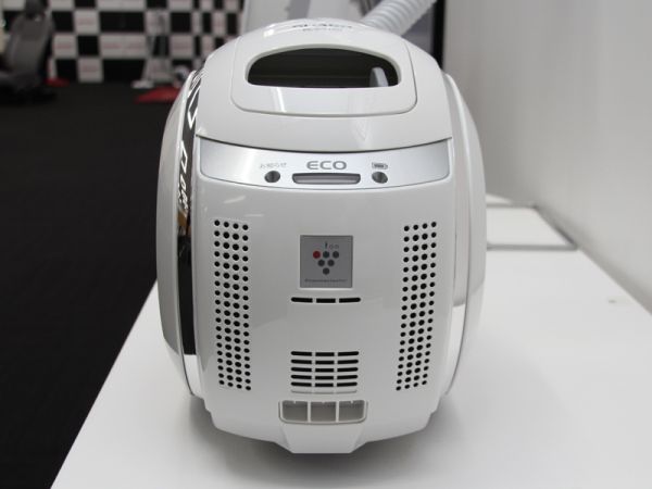 Sharp intros their 'Cyclone' vacuum cleaner powered by electric car ...