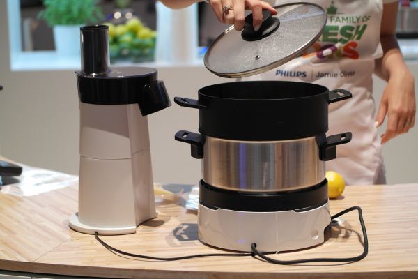 HomeCooker neXt from Philips integrates smart cooking - Home Crux