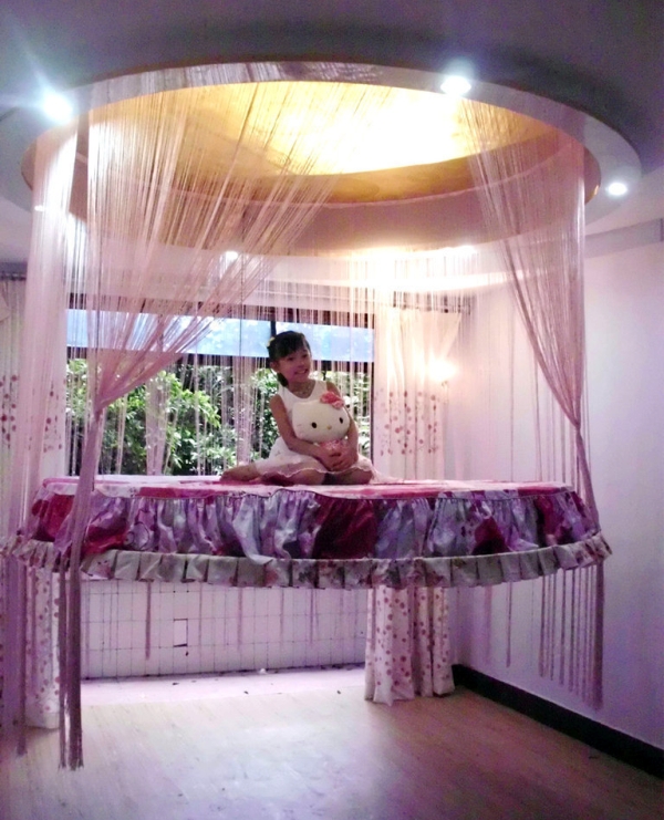 5+ Best Retractable Ceiling Beds (One Room, Twice the Space)