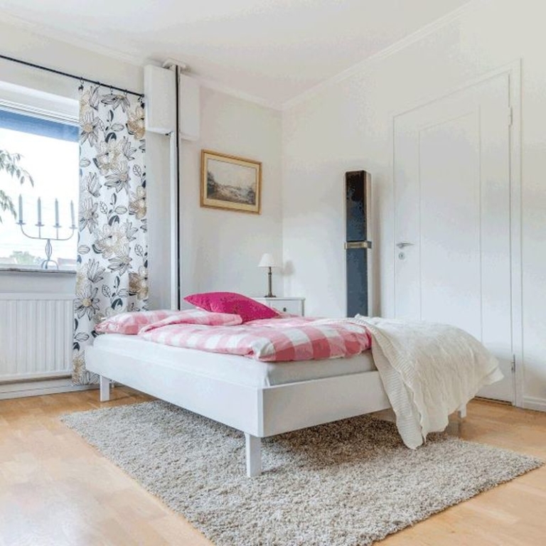 5+ Best Retractable Ceiling Beds (One Room, Twice the Space)