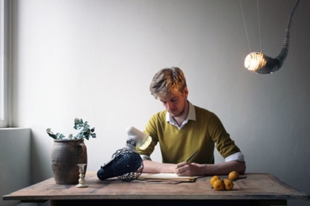 Wallace and Darwin interactive lamps follow humans and darkness [Video ...