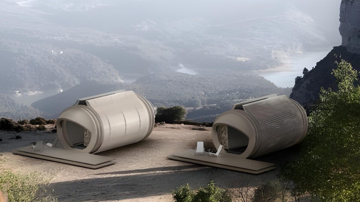 Capsule-Shaped Drop XL is Self-Sustainable Cabin for Travelers
