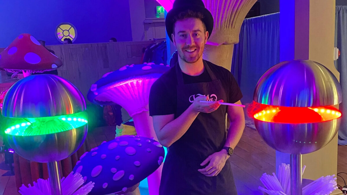 Edible Mist Machine Creates Over 200 Delicious Food Flavors