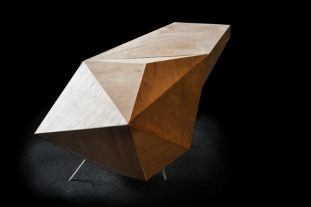 Walking Table with metal legs supporting cantilevered desk - Homecrux