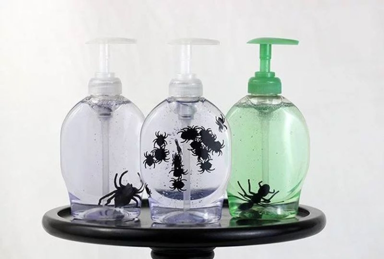 10 Spooky Halloween Bathroom Decorating Ideas for 2020