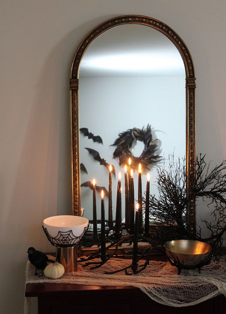 70+ Sweet and Spooky Living Room Decoration Ideas for Halloween