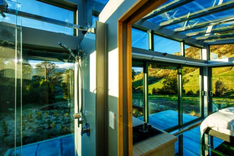 PurePods glass residence offers 360-degree views of dramatic landscape ...