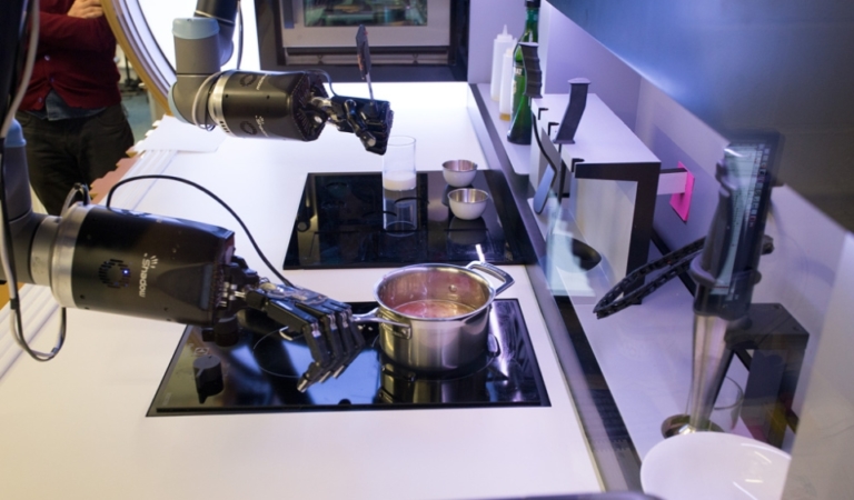Moley robotic chef cooks meals with human-like precision - Homecrux