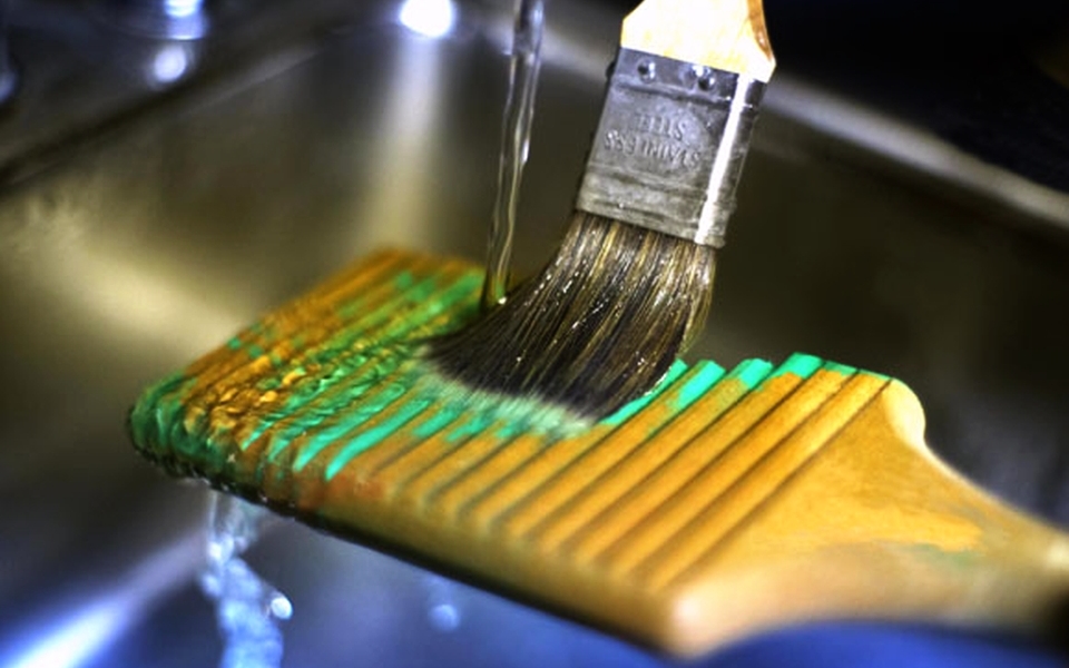 Paint Brush Scrubber increases lifespan of your painting tools - HomeCrux