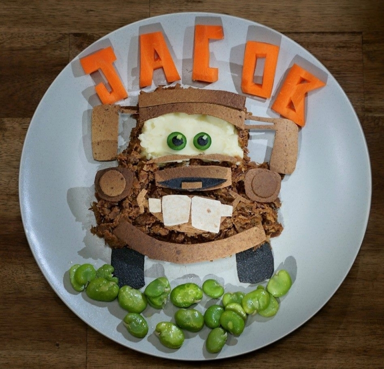 Food Art of famous cartoon characters by Aussie Mum to let her son eat ...