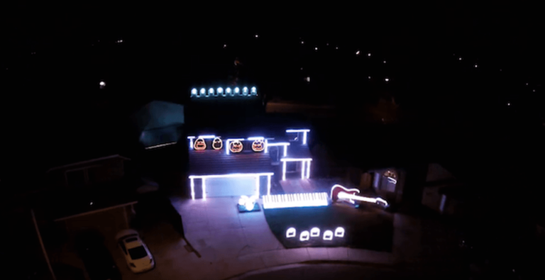 Disney villain-themed light show presents villains in entirely new ...