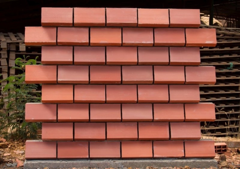 Heat disseminating ceramic bricks designed to keep the house cool