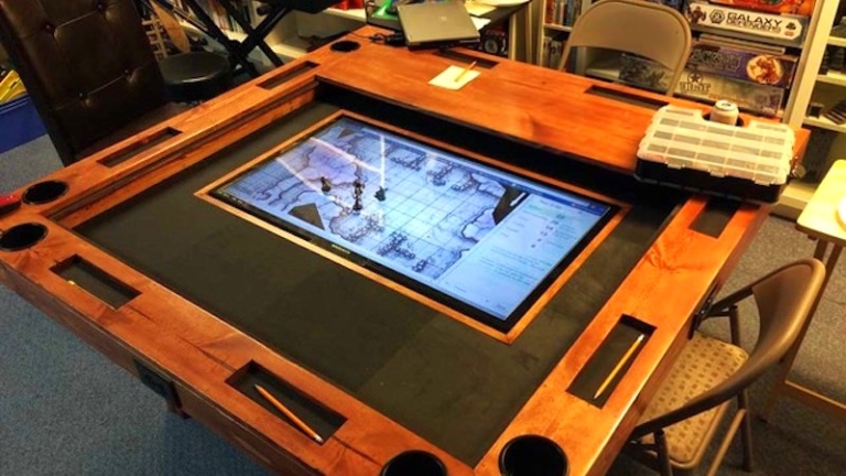 DIY gaming table conceals 40-inch HDTV to display Roll20 sessions ...