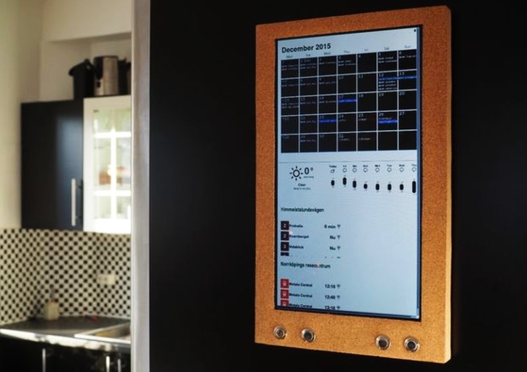 Build your own Raspberry Pi-powered calendar and notification center ...