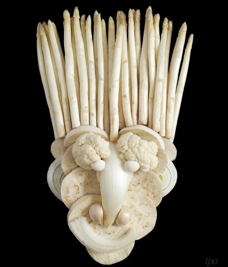 Fresh Faces: Sculptural faces made from fruits and vegetables