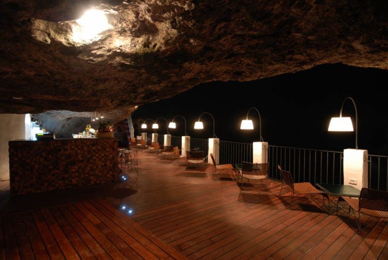 The Summer Cave: Restaurant built inside Italian cave offers lifetime ...