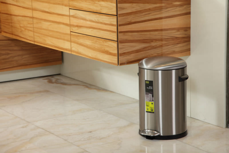 7 surprisingly dirty areas in your home that you need to clean now ...