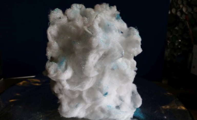 DIY LED Cloud lamp that looks astounding and adds flares to room