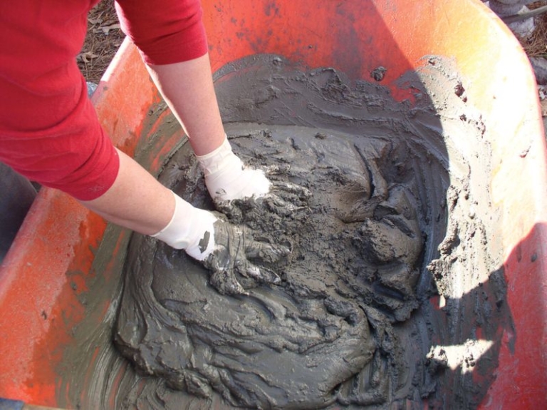 How to Make Cement Planters with Old Towel or Cloth