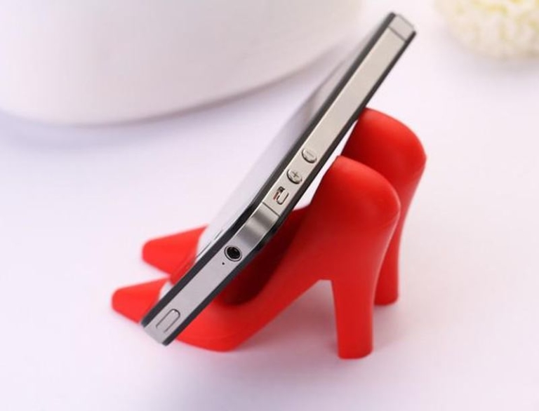 High heel mobile stand is perfect for women who idolize shoes - Homecrux