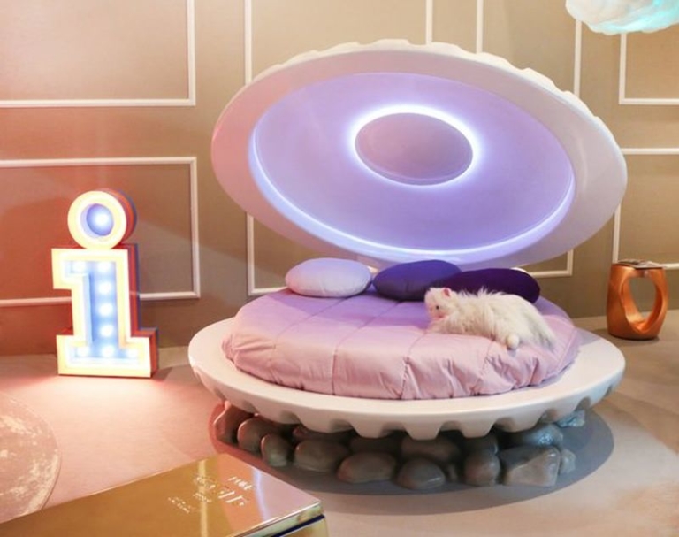 Mermaid bed brings underwater adventure in your girl's room