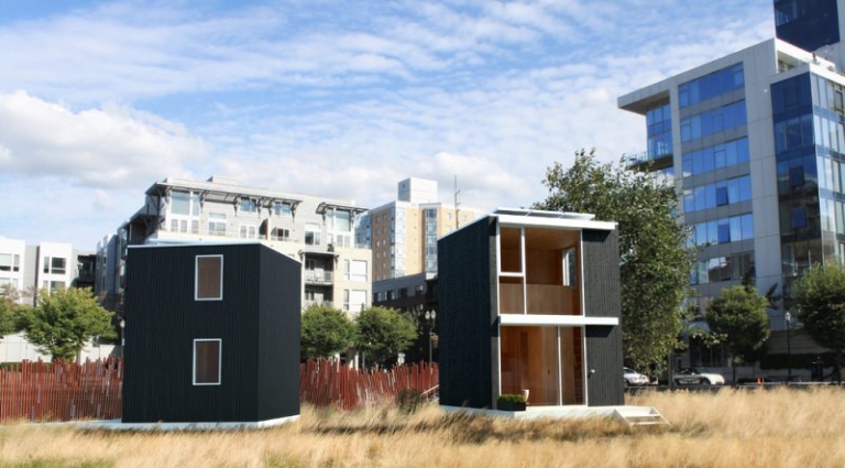 This Rotating Tiny House by Ben Kaiser can Follow The Sun All Day Long