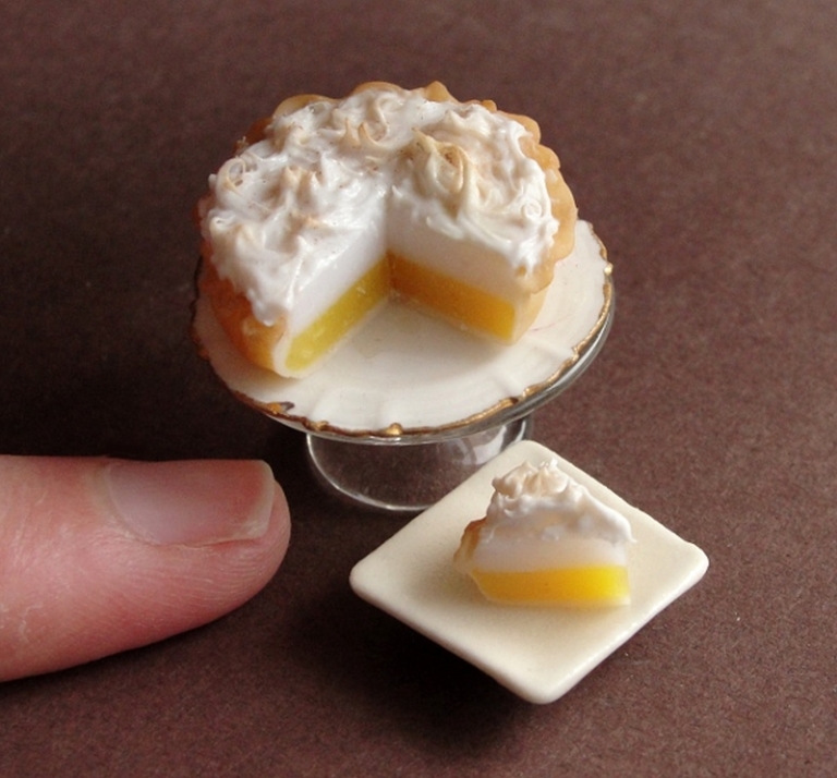 Artist Creates Mouth-Watering Miniature Food Art From Clay