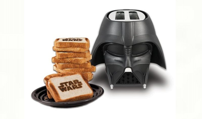 Darth Vader Toaster – The crisp side of Star Wars served for breakfast