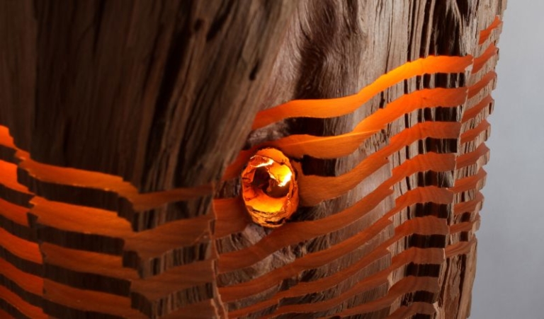 Beef-Up Your Interior Ambiance with Sliced Wooden Lamp