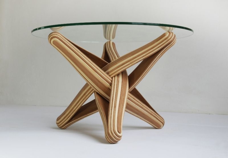Interlaced Lock Table adds playful twist to modern home interior