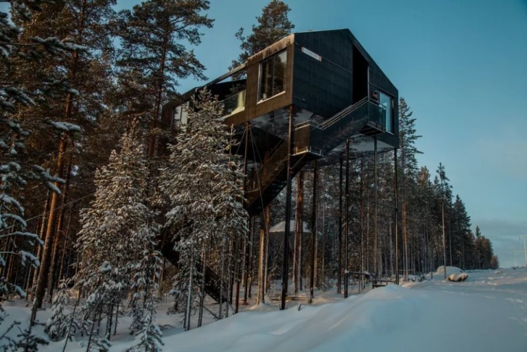 The 7th Room Treehouse in Sweden Stands 10-Meter Above the Ground