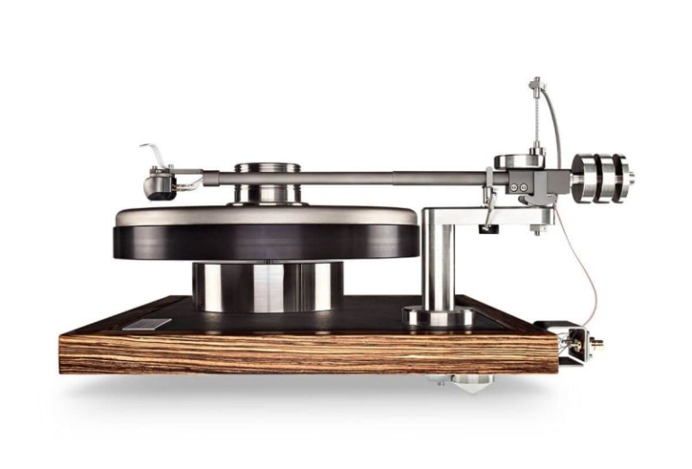 Cantano W is high-end turntable made with CNC machines