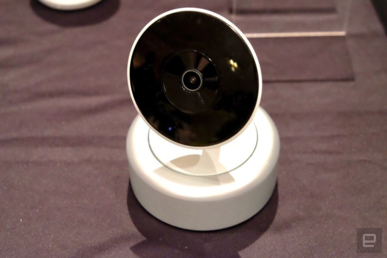 CES 2017: Polaroid Hoop security camera simplifies home safety