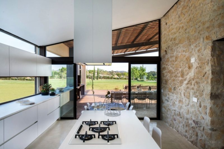 1850s renovated farmhouse is nothing less than a slice of heaven