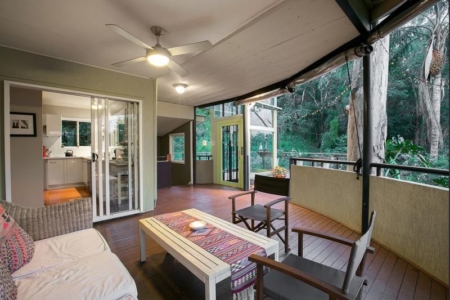 A quirky treehouse by the Brisbane River has built-in lift