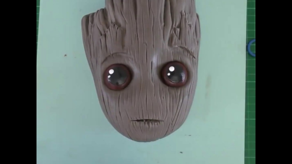 Groot-shaped cake inspired by Guardians of Galaxy Vol.2