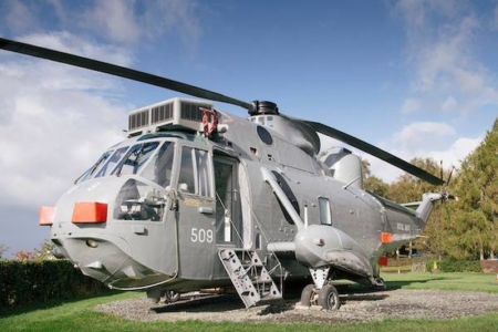 You Can Sleepover in This Luxury Helicopter Hotel in Scotland