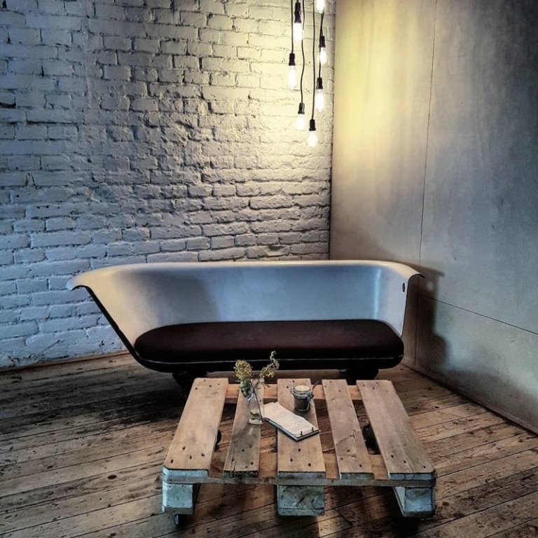 10 Creative Ideas to Reuse & Recycle Bathtub (Pictures)