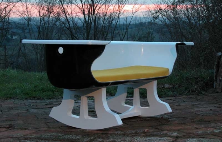 10 Creative Ideas to Repurpose Old Bathtub