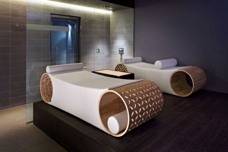 35 Unique Daybed Designs that Offer Comfort and Peace Under the Sun