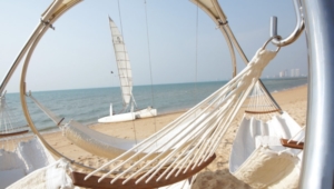 15 Impressive Hammock Design Ideas (Indoor/Outdoor)