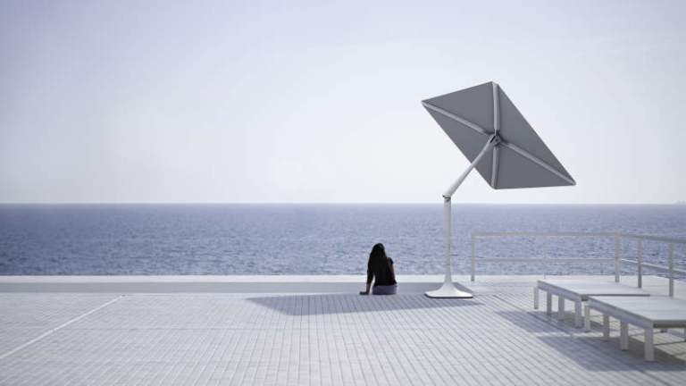 Shadecraft's Smart Patio Umbrella has Built-in Cameras to Click Photos