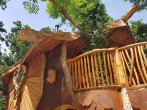 Piggledy Treehouse – Glamping, luxury and nostalgic memories relived