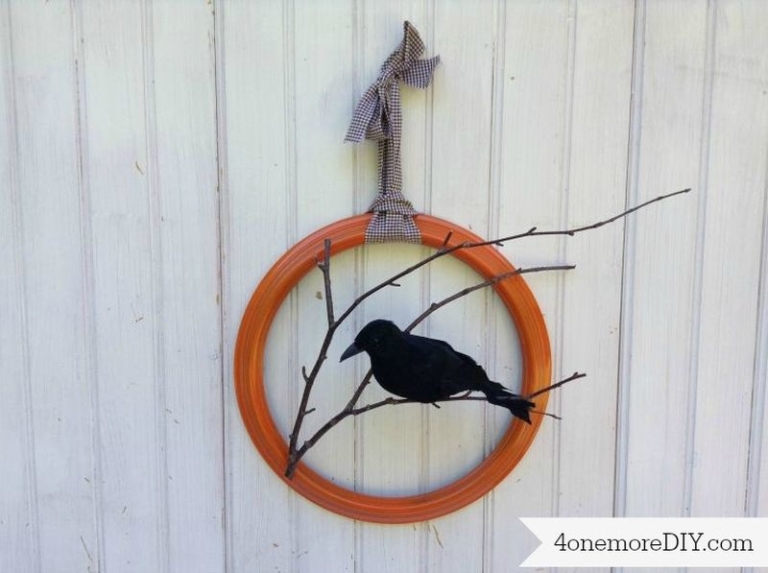 120+ Best DIY Halloween Wreath Ideas to Try in 2020
